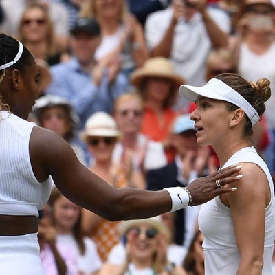 Serena Williams fue aplastada en la final de Wimbledon por Simona Halep