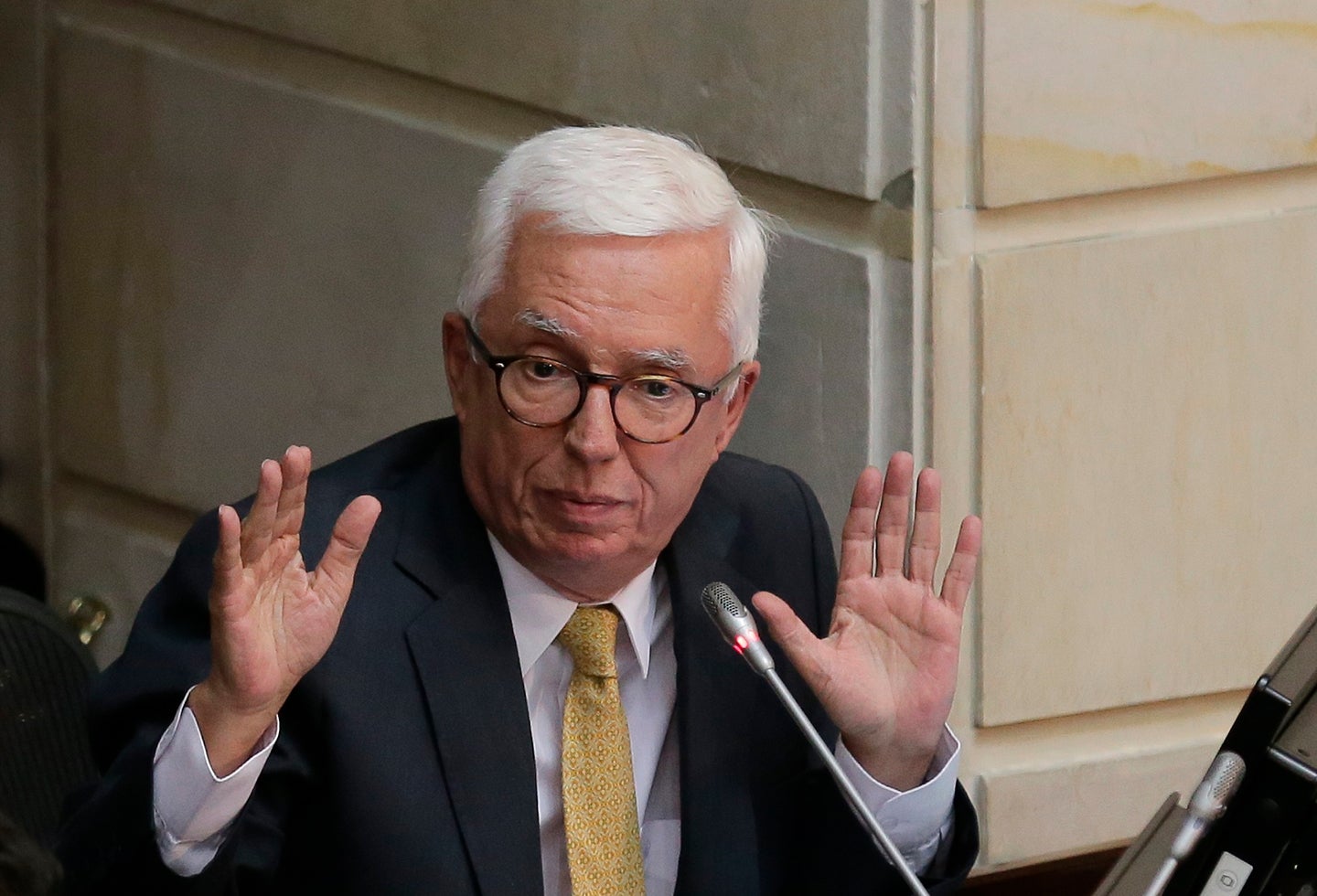 Jorge Enrique Robledo revela cuánto cuestan sus vallas y quién las ...