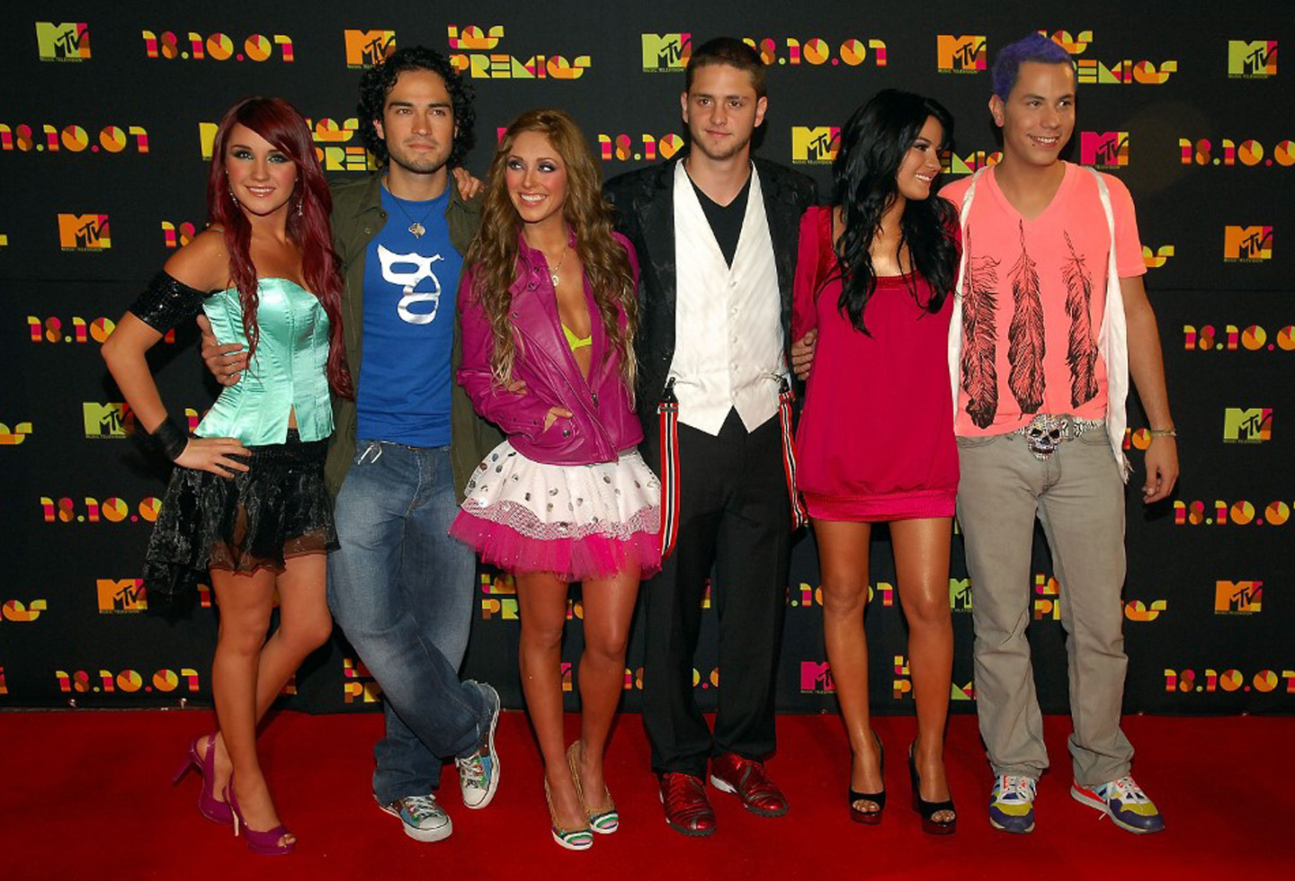 RBD publica adelanto de su nueva canción | La FM RBD publica adelanto de su nueva canción | La FM