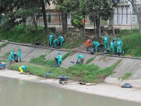 Centro Comercial "apadrina" la recuperación de río Fucha en Bogotá | La FM