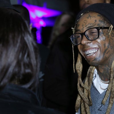 El rapero Lil Wayne es acusado por posesión ilegal de armas