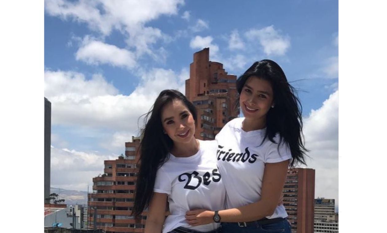 María Jara, hermana de Paola Jara, en jean desabrochado