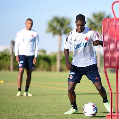 Yaser Asprilla llegaría al Porto siguiendo los pasos de James y Falcao