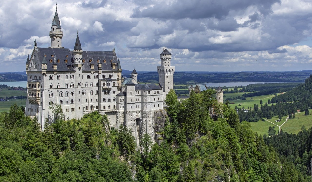 El castillo real que inspiró a Walt Disney