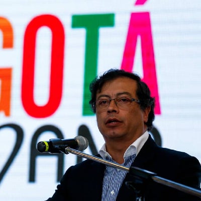Gustavo Petro, Alcaldía de Bogotá: las renuncias de los colaboradores