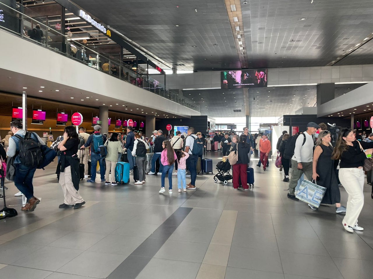 Transporte aéreo superó 18 millones de pasajeros en 2025