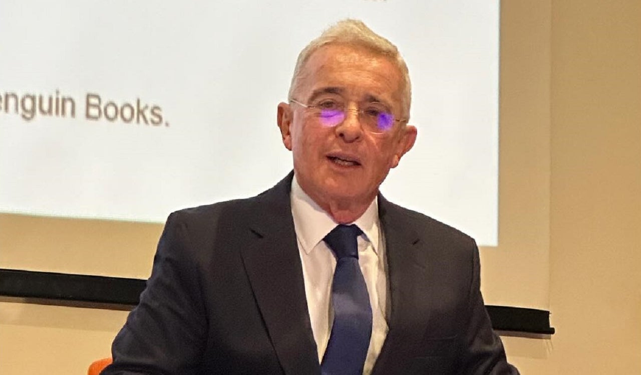 Álvaro Uribe habló de elecciones 2026 y mencionó "estallido"