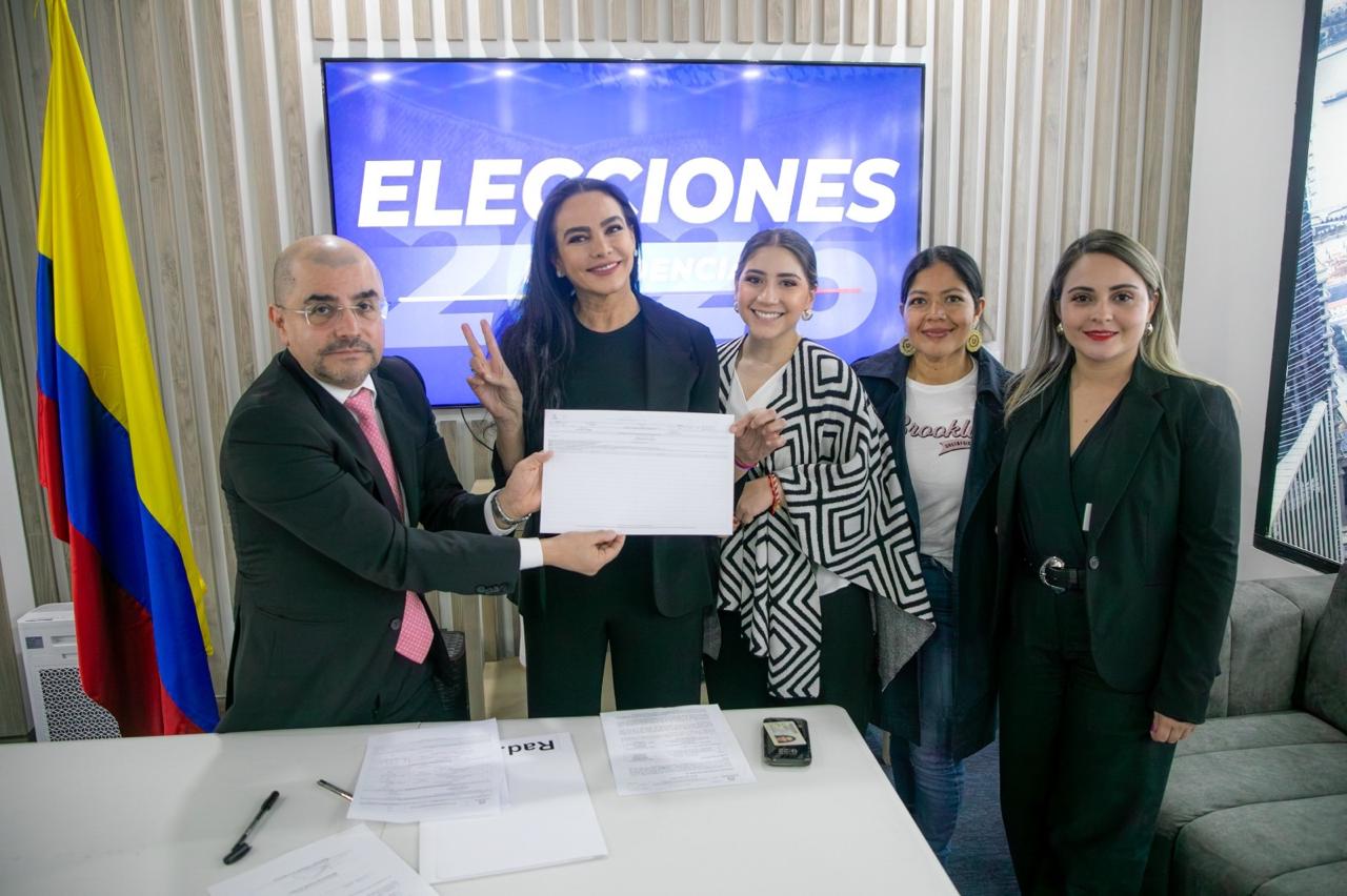 Luz María Zapata inicia campaña por la Presidencia