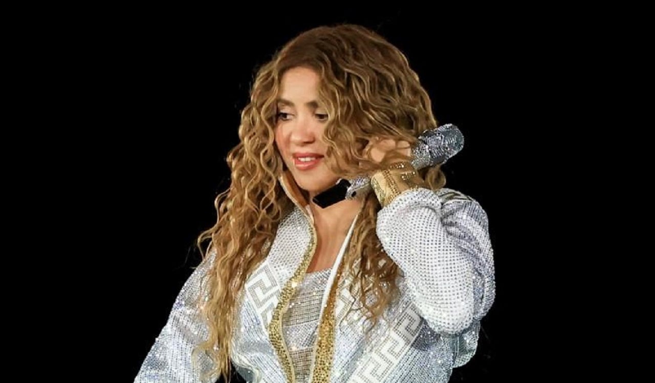 Multan a clínica que atendió a SHAKIRA por filtrar sus datos