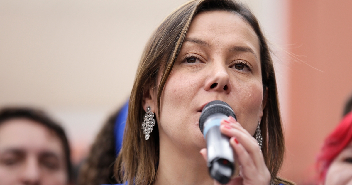 Concejo De Bogotá Acepta La Renuncia De Ángela Garzón