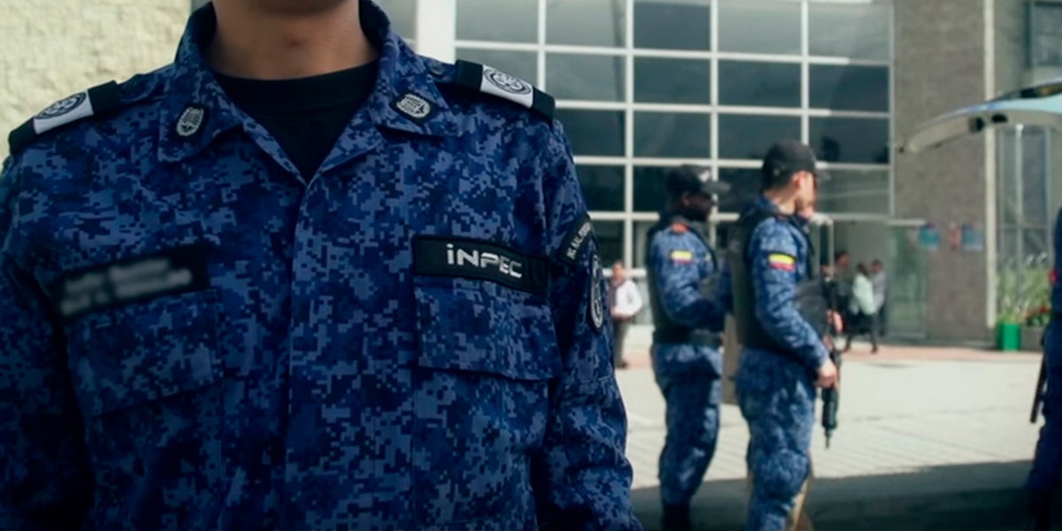 Dragoneantes del Inpec capturados por nexos con extorsionistas desde cárcel