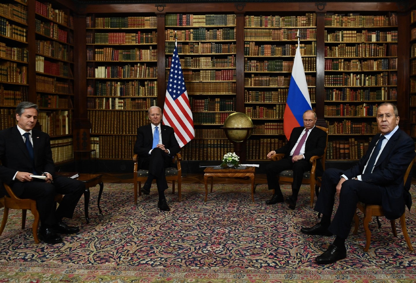 Reunión Putin y Biden no dejó acuerdos extravagantes: Keith Darden