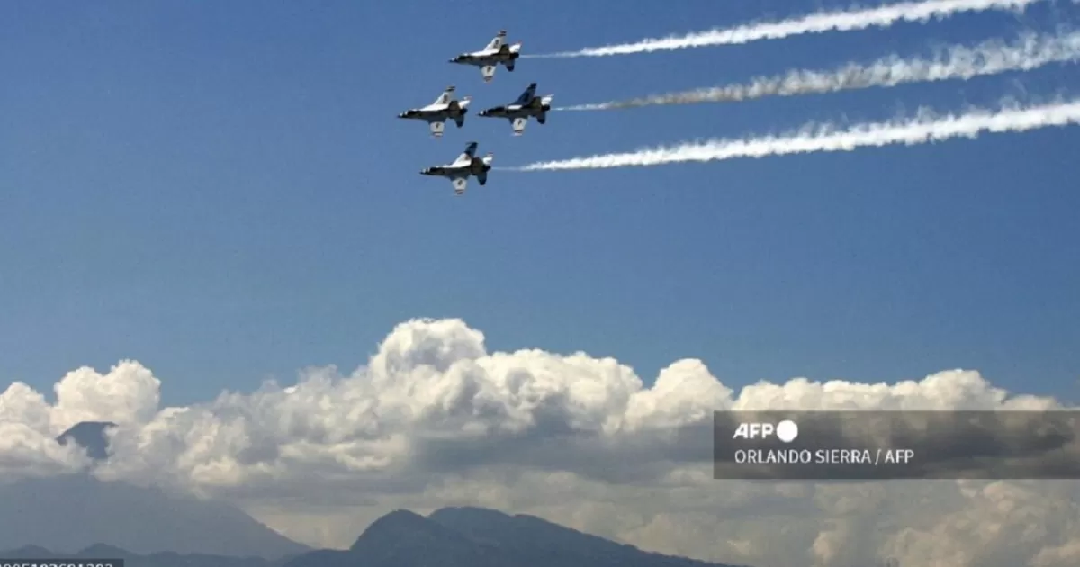 Aviones De Combate De Estados Unidos Interceptan Bombarderos Rusos