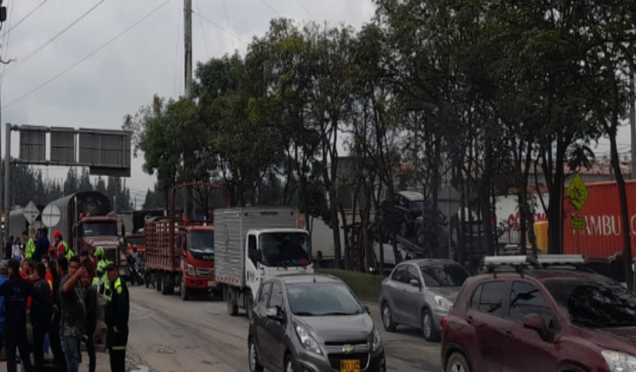 Fontibón colapsa este viernes: hay protestas e inundaciones por lluvias