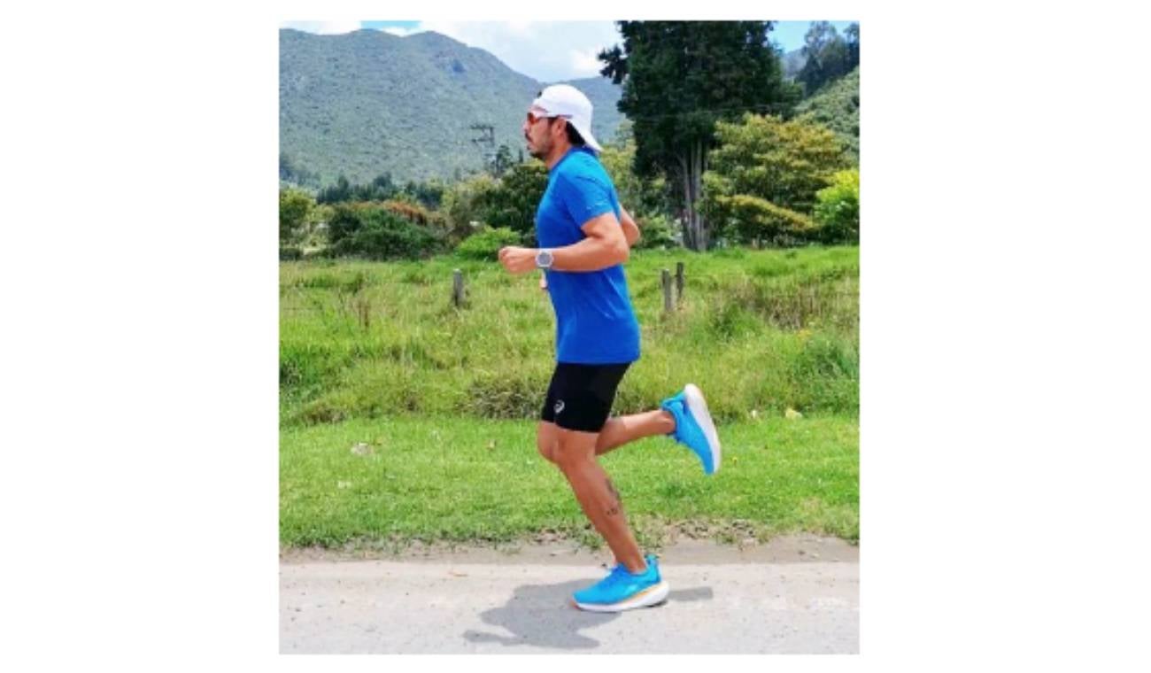Correr actividad física: ejercicios básicos inicio running