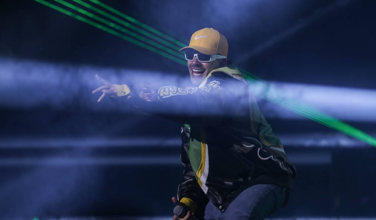 Feid presenta su albúm: 'Mor, no le temas a la oscuridad'