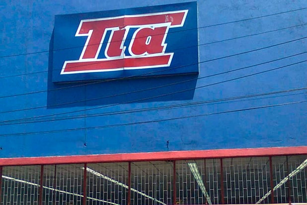 Almacenes Tía, uno de los más tradicionales de Colombia, llegan a su fin