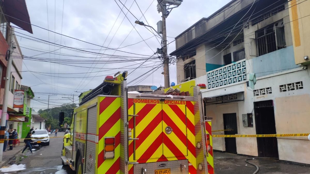 Tres personas y dos mascotas murieron fallecieron en incendio ...