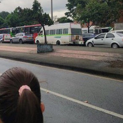 Congestión vial en la entrada a Bogotá por la calle 80 tras accidente ...