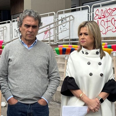 Sergio Fajardo y Edna Bonilla firman acuerdos anticorrupción
