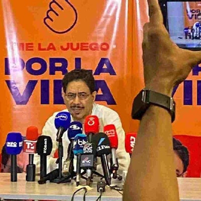 Iván Cepeda insiste en debate presidencial